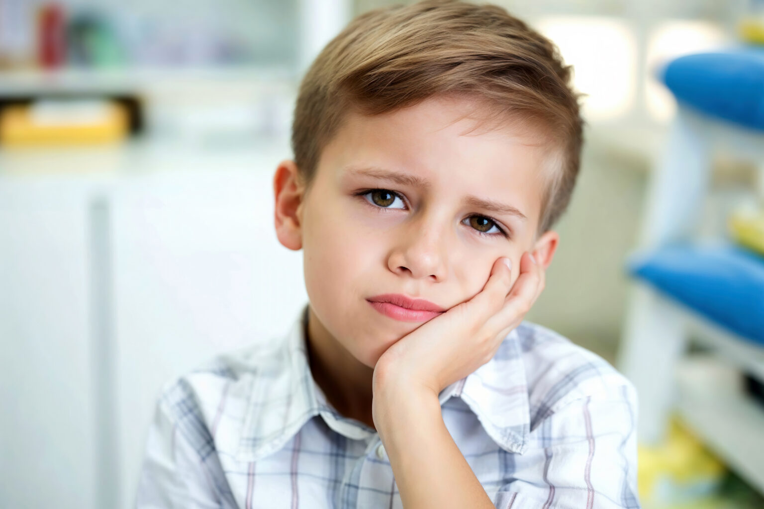 Kids Wisdom Tooth Pain in Westbury, NY - Little Roots Pediatric Dental